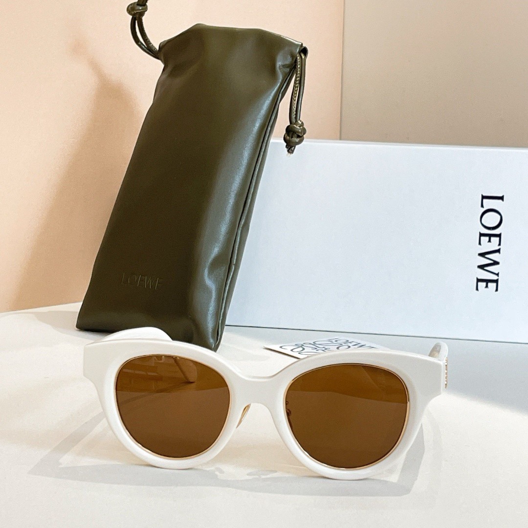 LOEWE Sunglasses, Women's Fashion, Watches & Accessories, Sunglasses ...