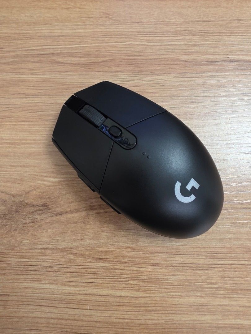 Logitech G304 Wireless Gaming Mouse, Computers & Tech, Parts ...