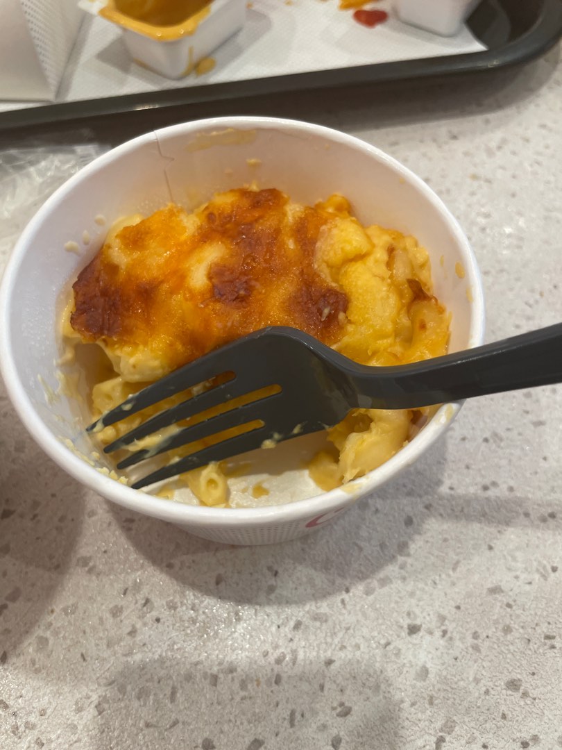 mac and chee, Food & Drinks, Local Eats on Carousell