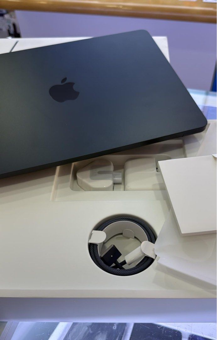 MacBook Air M3 8 Core 16GB Ram, Computers & Tech, Laptops & Notebooks ...