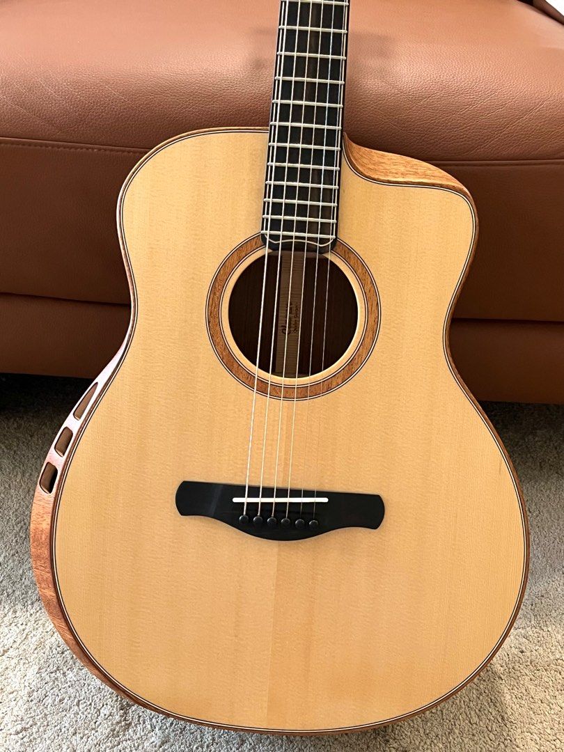 Mini1 Deluxe Pau Ferro, Hobbies & Toys, Musical Instruments on Carousell