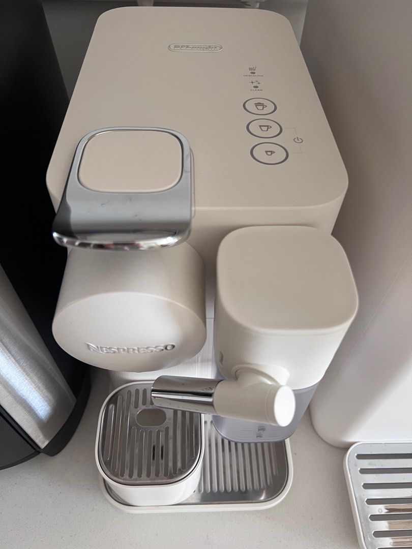 Nespresso Vertuo Next Coffee Machine - White, TV & Home Appliances ...