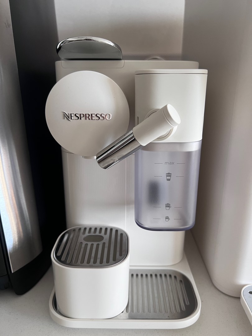 Nespresso Vertuo Next Coffee Machine - White, TV & Home Appliances ...