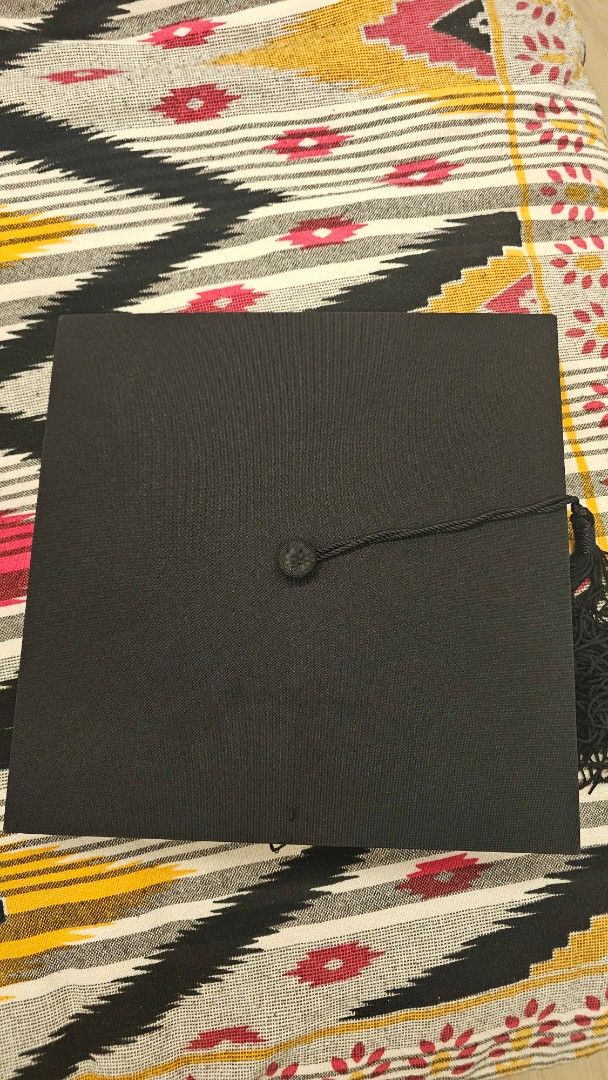 NTU Msc. Graduation Gown and Cap Set, Women's Fashion, Dresses & Sets ...