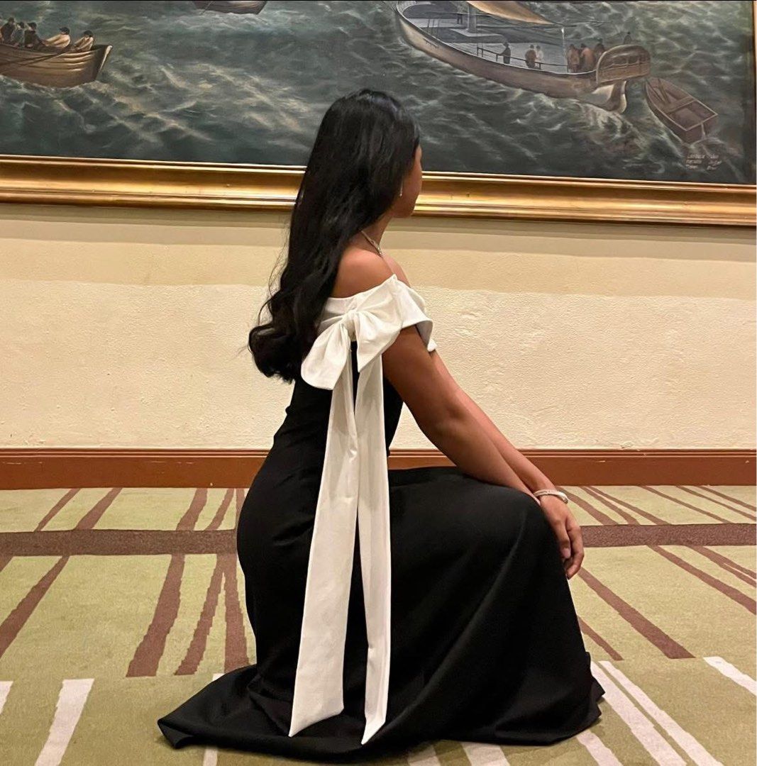 Off-Shoulder Black and White Gown Dress, Women's Fashion, Dresses ...