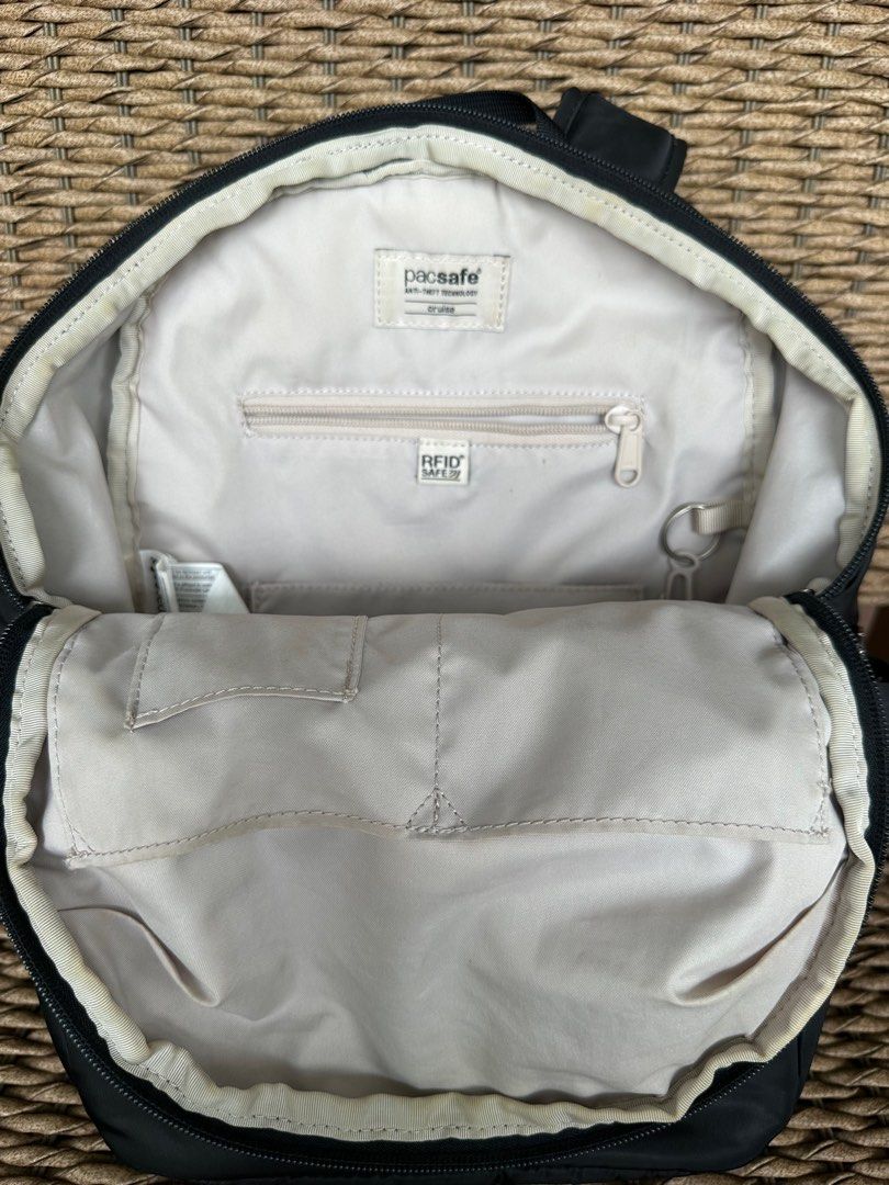 Pacsafe Cruise Essential 12L Anti-Theft Backpack, Women's Fashion, Bags ...