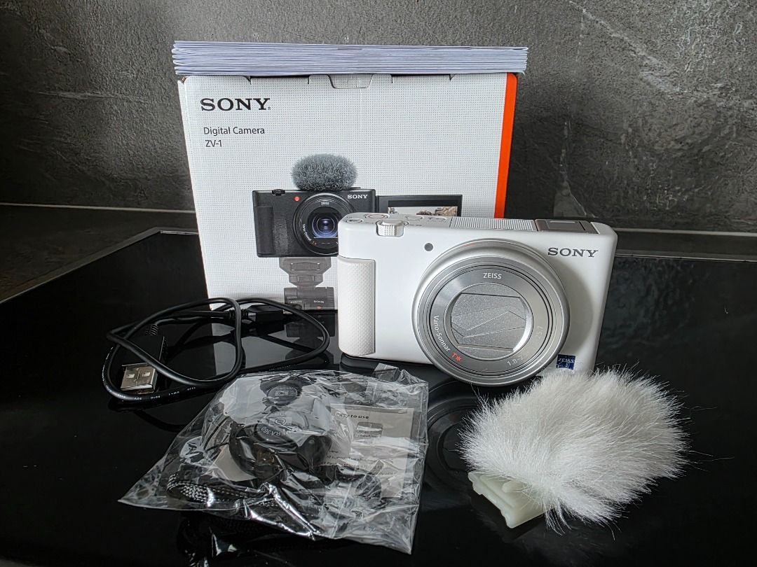 Perfect camera for vlog Sony ZV-1, Photography, Cameras on Carousell