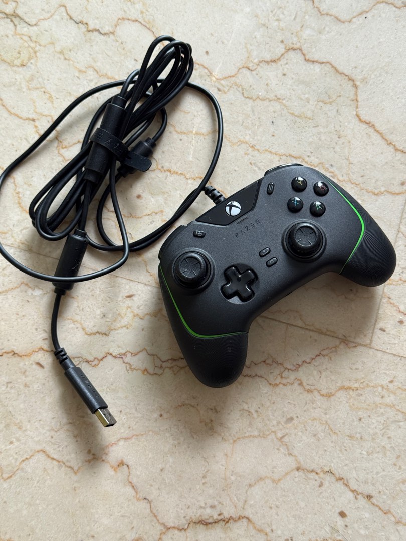 Razer Wolverine V2 Wired Controller for Xbox/PC, Video Gaming, Gaming ...