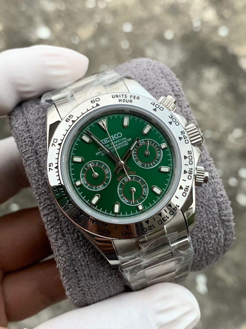 Seiko mod hulk Daytona style, Men's Fashion, Watches & Accessories ...