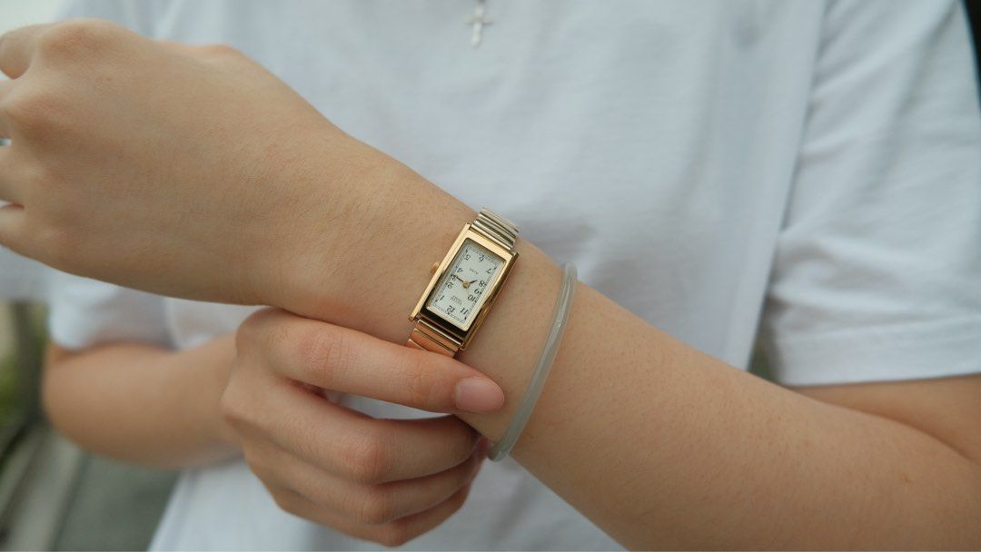 SEIKO TANK WATCH GOLD, Women's Fashion, Watches & Accessories, Watches ...