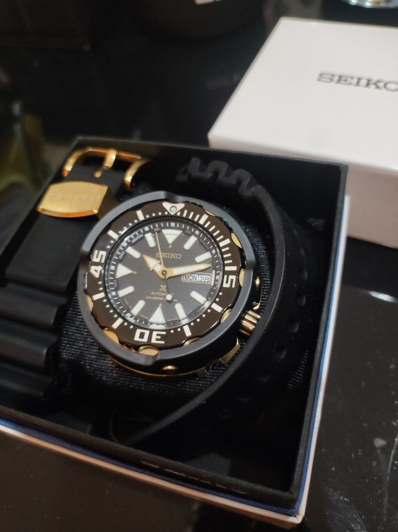 Seiko Tuna Black and Gold Automatic Diver's Watch, Men's Fashion ...