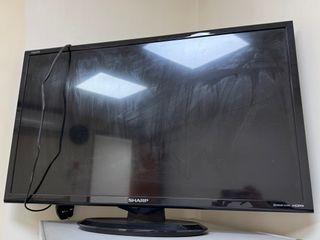 Sharp LCD Colour TV (50 inch), 家庭電器, 電視 & 其他娛樂, 電視 - Carousell