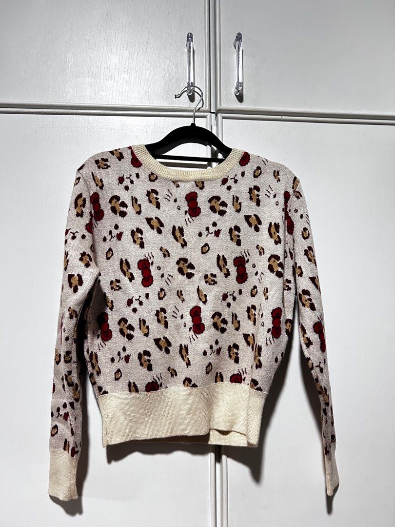 Smoo-chu Hello Kitty Leopard Print Sweater, Women's Fashion, Tops ...