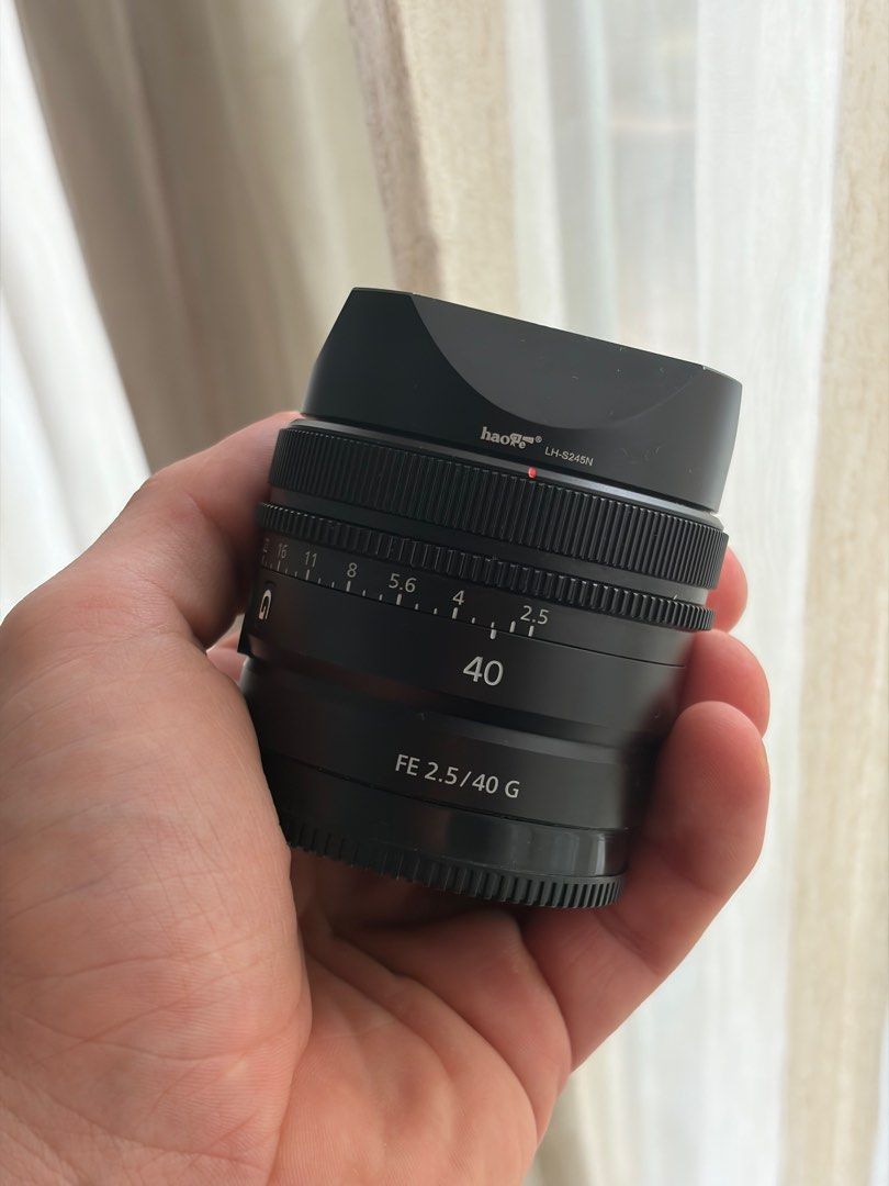 Sony FE 2.5/40 G Lens, Photography, Lens & Kits on Carousell