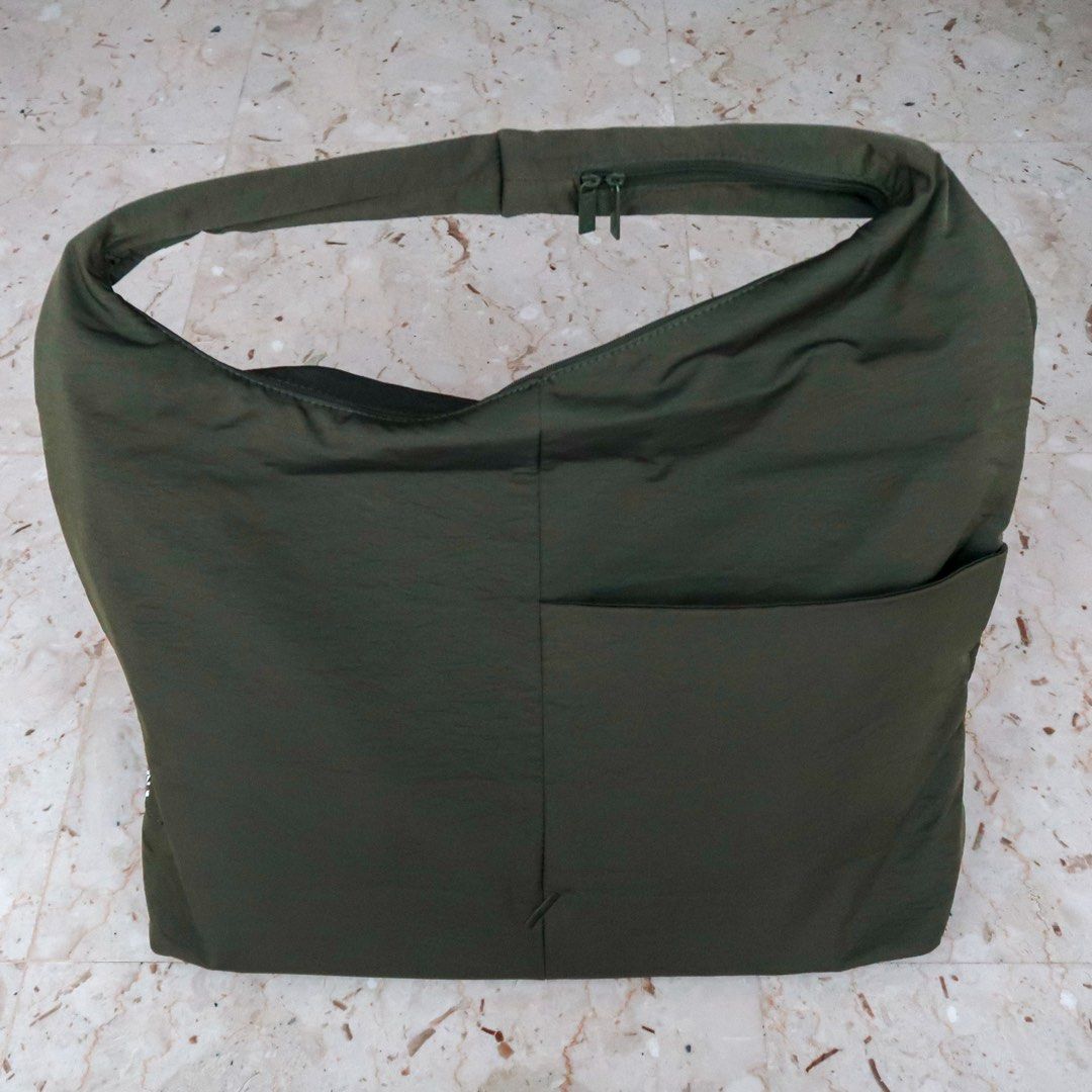 The Paper Bunny Arc in Forest, Women's Fashion, Bags & Wallets ...