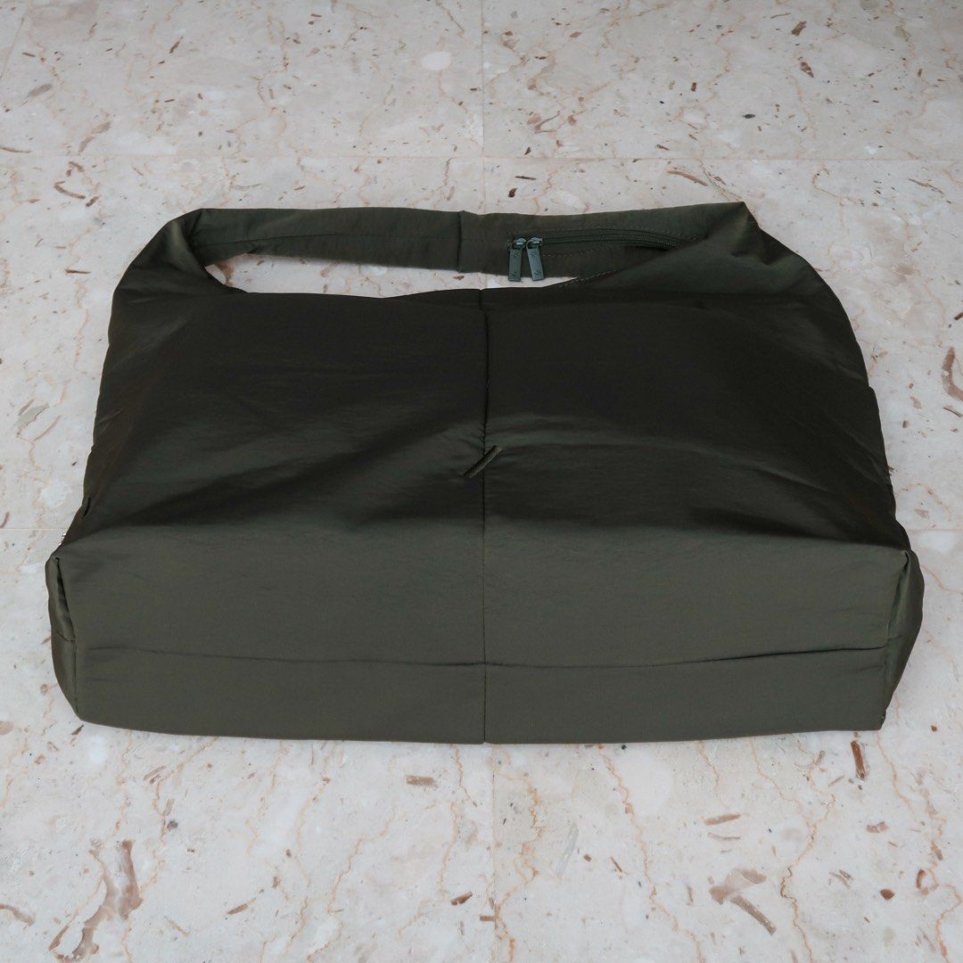 The Paper Bunny Arc in Forest, Women's Fashion, Bags & Wallets ...