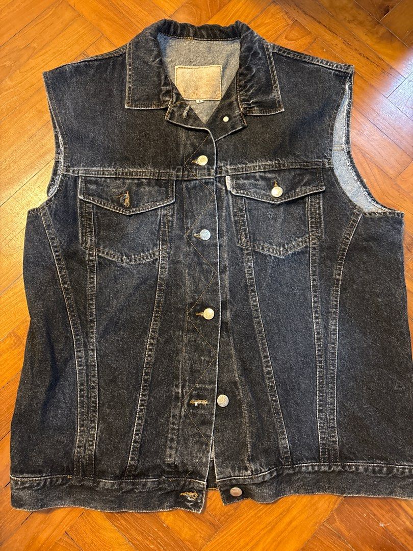 Vintage Black Denim Vest, Men's Fashion, Coats, Jackets and Outerwear ...
