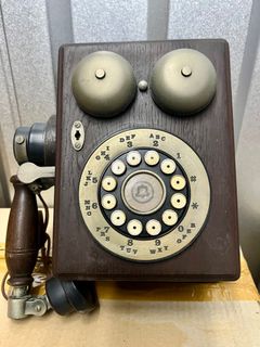 2Old phone and 1 pager, Hobbies & Toys, Memorabilia & Collectibles ...