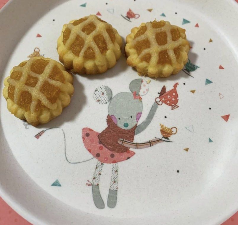 Watt Bakery Pineapple Tarts - Delicious Homemade Goodness!, Food ...