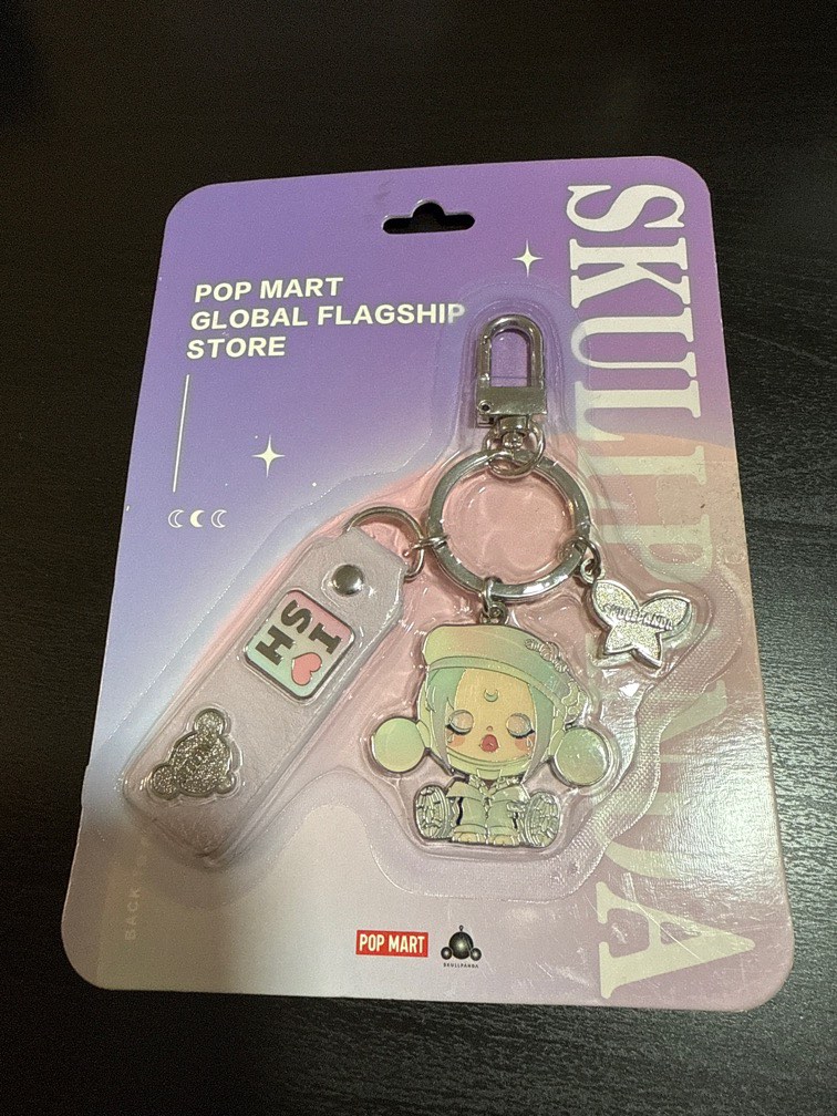 (WTS, Brand New) 🇨🇳 Exclusive From Shanghai 🇨🇳 Popmart Global Flagship ...