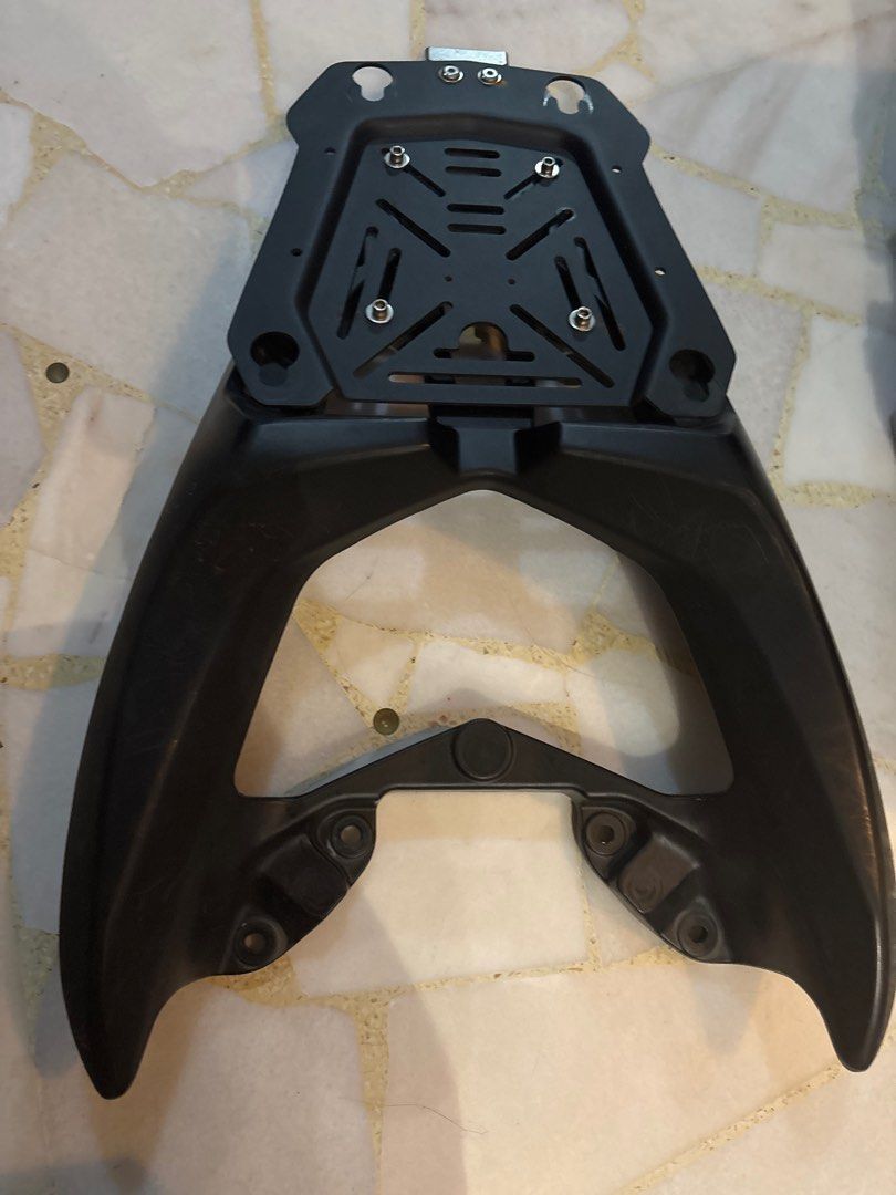 Zedge 65litre box w base plate, Motorcycles, Motorcycle Accessories on ...