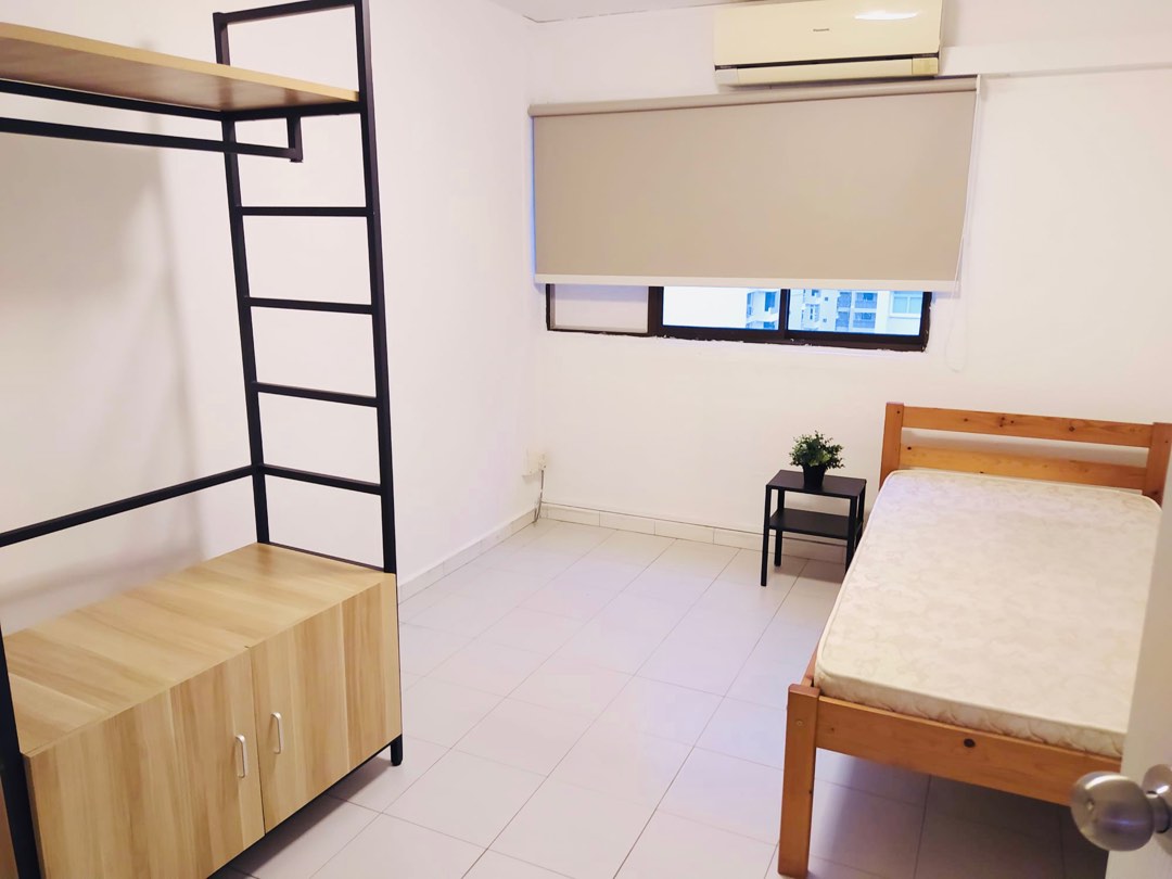 6 Holland Close, Property, Rentals, Room Rentals on Carousell