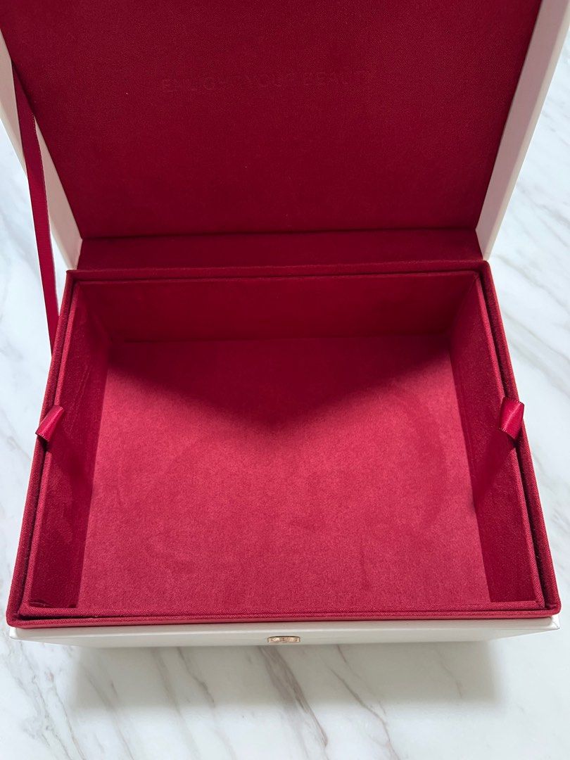 AMIRO Jewelry Box - White and Red, Women's Fashion, Jewelry ...