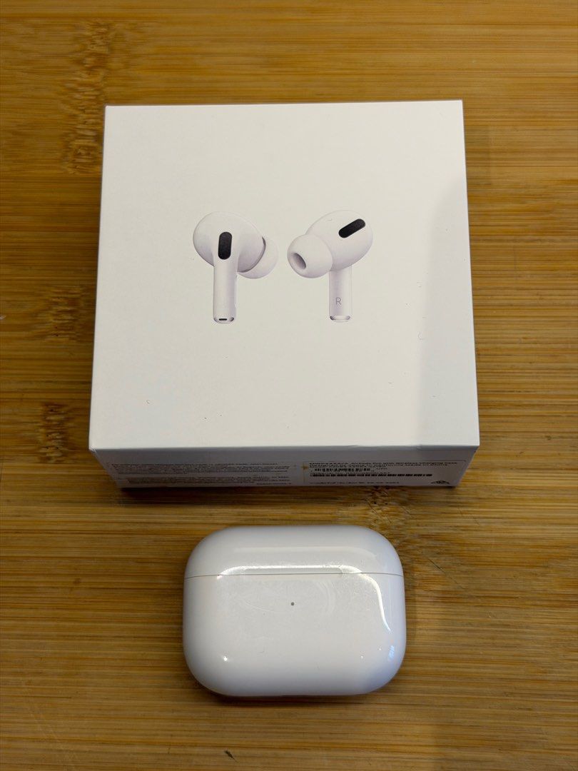 Apple AirPods Pro 1, Audio, Earphones on Carousell