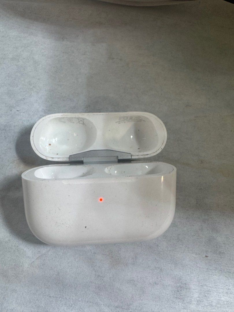 Apple AirPods Pro Charging Case, Audio, Earphones on Carousell