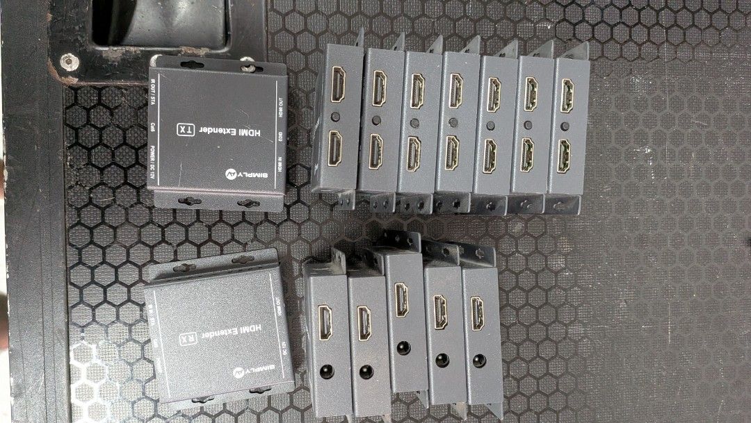 ATEN HDMI Matrix Switcher & Extenders, Computers & Tech, Parts ...