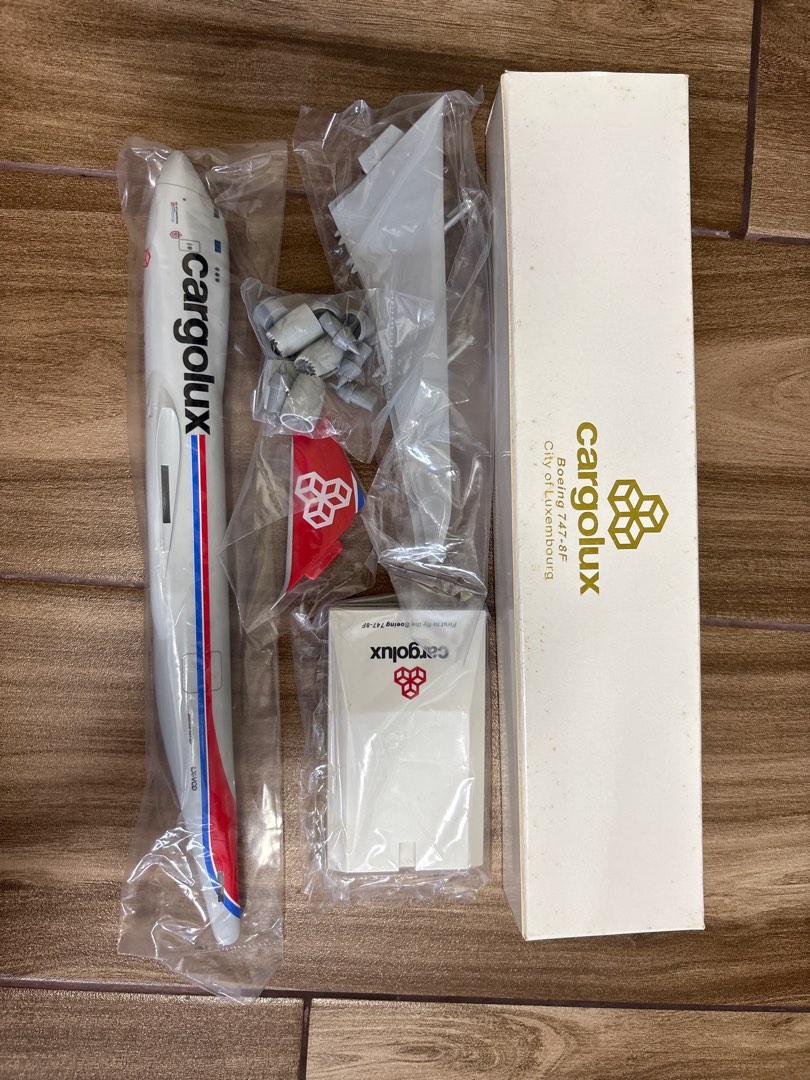 Cargolux Boeing 747-8F Model Airplane, Hobbies & Toys, Memorabilia ...