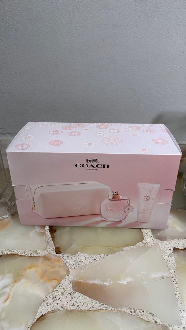 Coach Floral Eau de Parfum Gift Set, Beauty & Personal Care, Fragrance ...