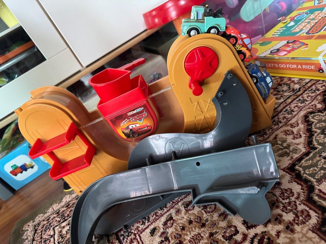 Disney Pixar Cars Playset, Hobbies & Toys, Toys & Games on Carousell