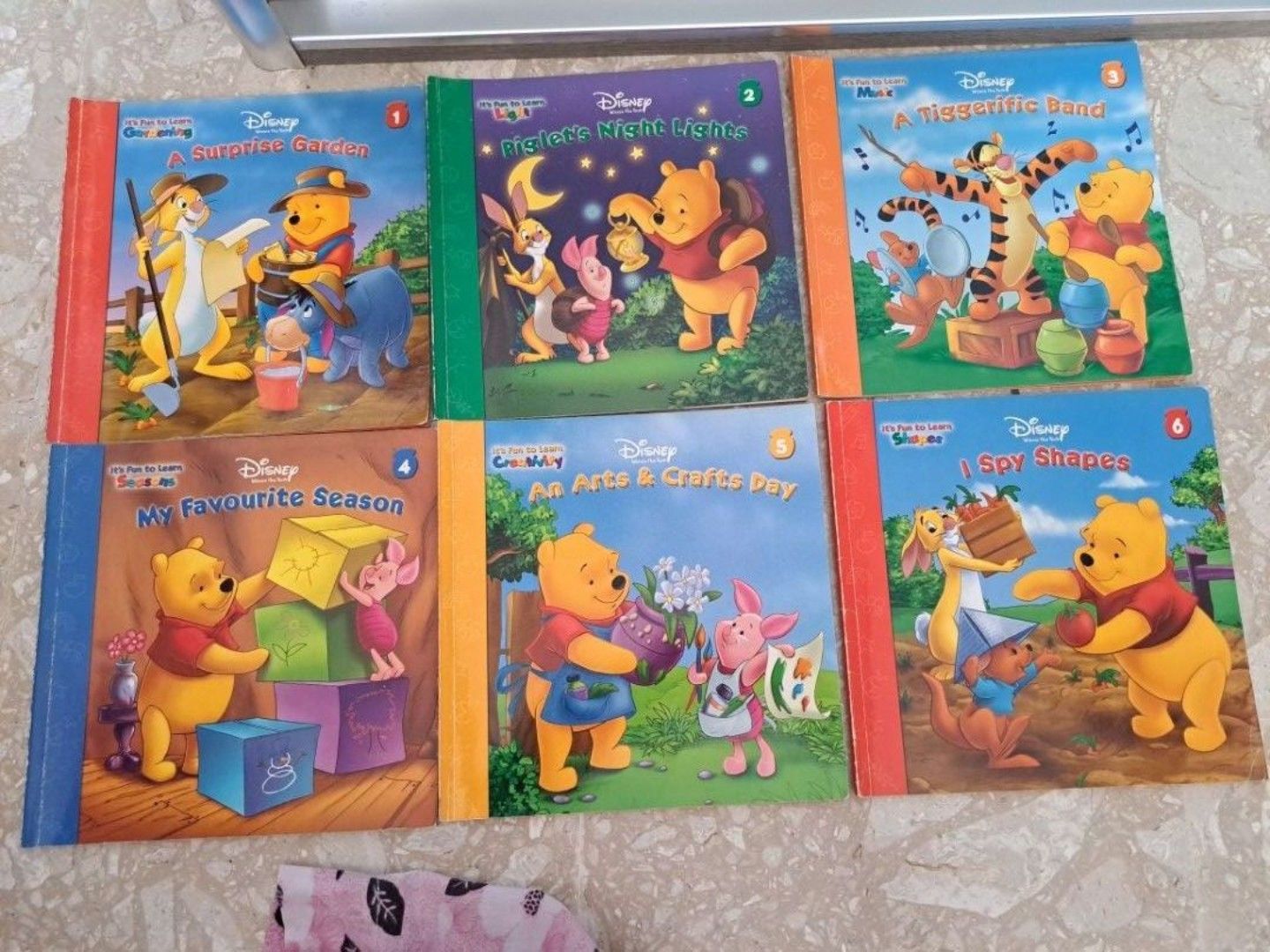 Disney Winnie the Pooh Early Readers Books - Set of 15 $ 2 EACH ...