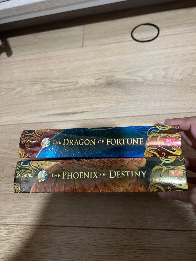 G. stilton Dragon and Phonex set, Hobbies & Toys, Books & Magazines ...