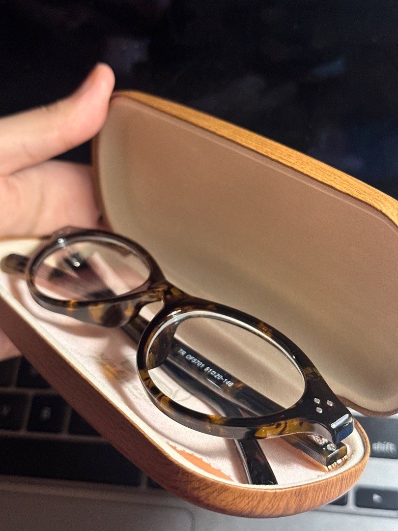 Glasses frame, Women's Fashion, Watches & Accessories, Sunglasses ...