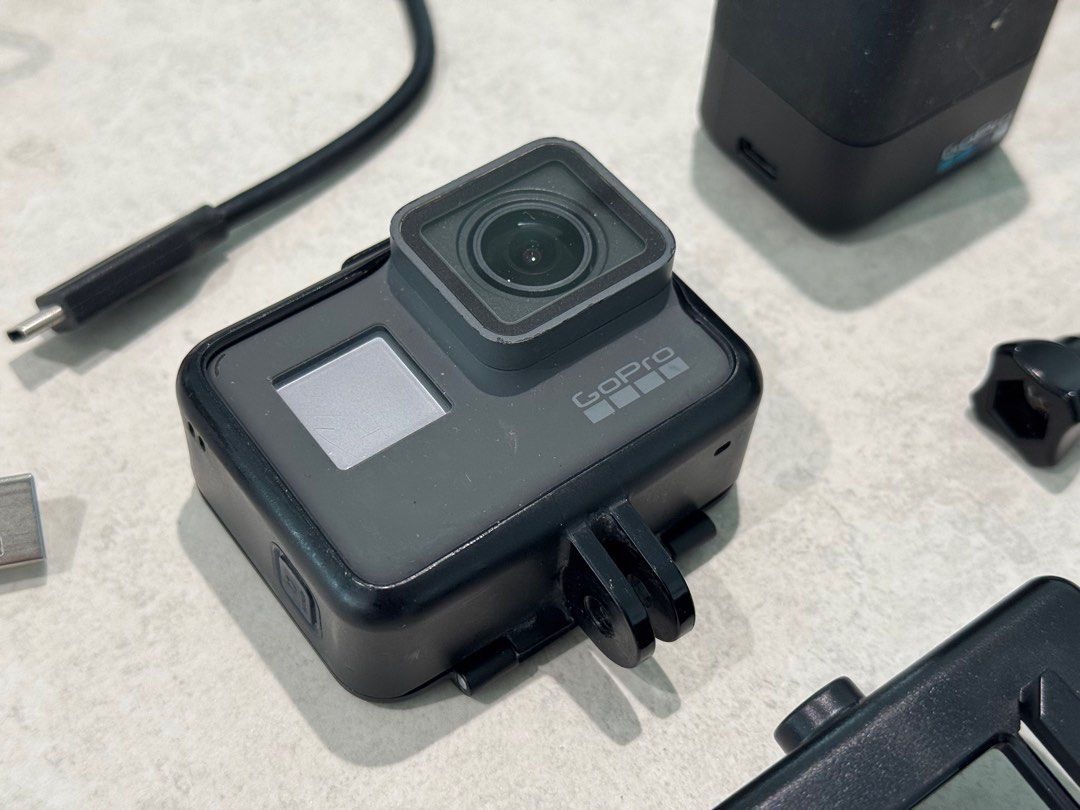 GoPro Hero 5 Action Camera with Accessories, Photography, Cameras on ...