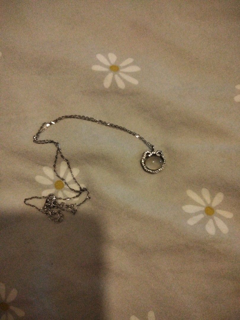 Hello Kitty Necklace longevity, Women's Fashion, Jewelry & Organisers ...