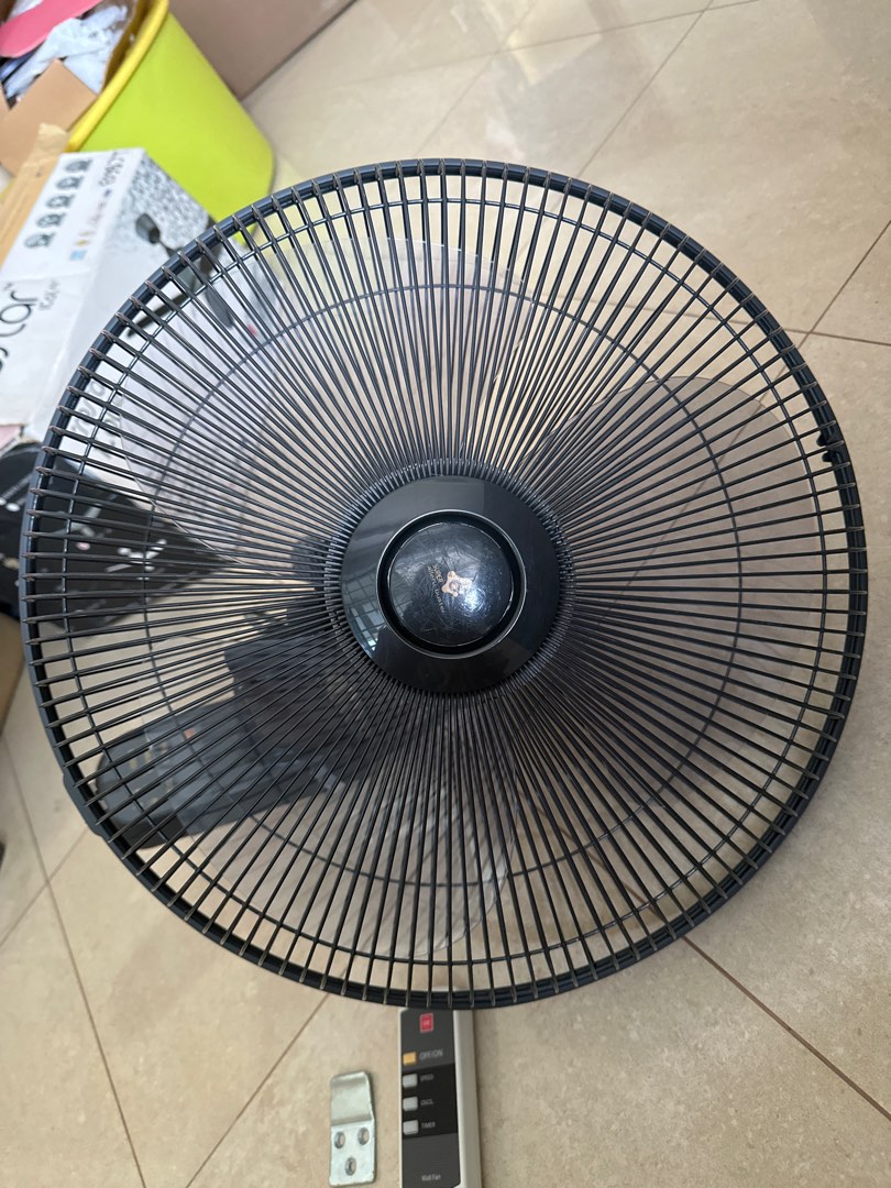 KDK Electric Fan M40MS with Remote Control, Furniture & Home Living ...
