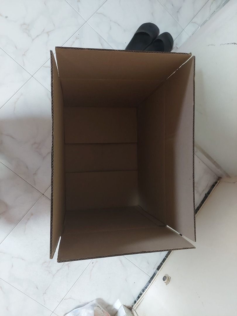 Large Carton Box - Very Good Condition (only 1 dollar each, meet at my ...