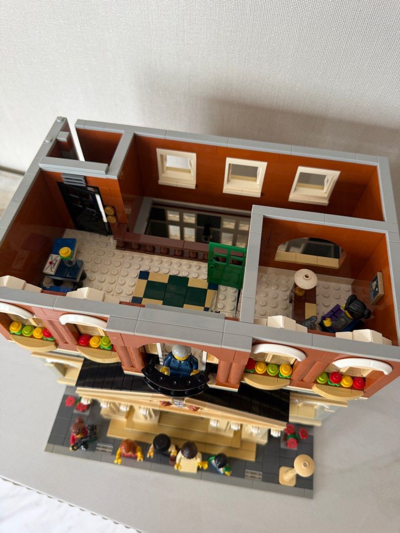 LEGO Creator Expert Town Hall 10224, Hobbies & Toys, Toys & Games on ...