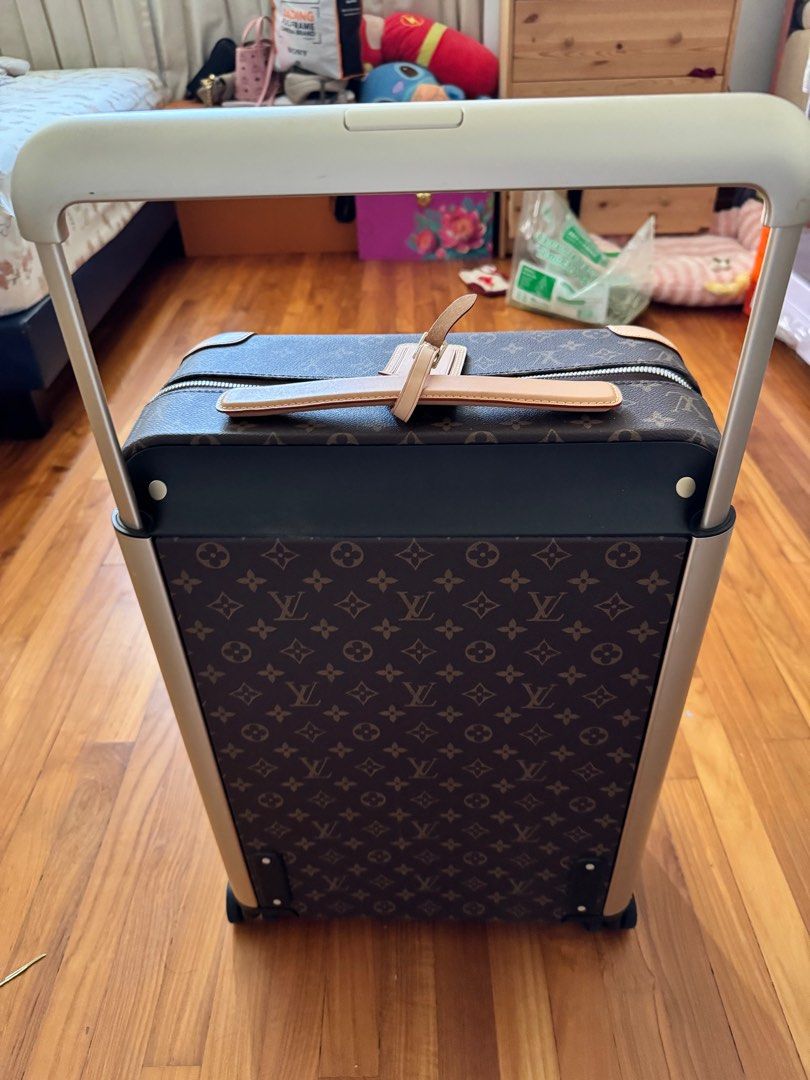 Louis Vuitton Horizon 55 Monogram Suitcase, Hobbies & Toys, Travel ...