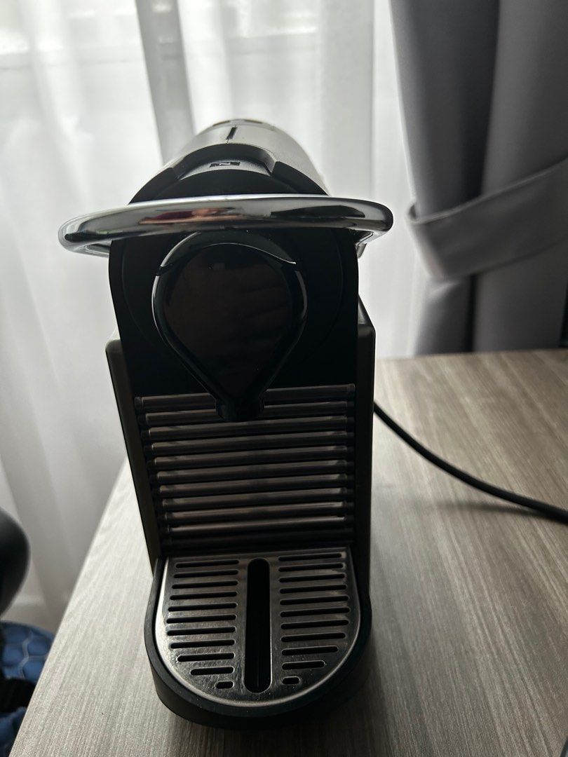Nespresso Type C60 Coffee Machine, TV & Home Appliances, Kitchen ...