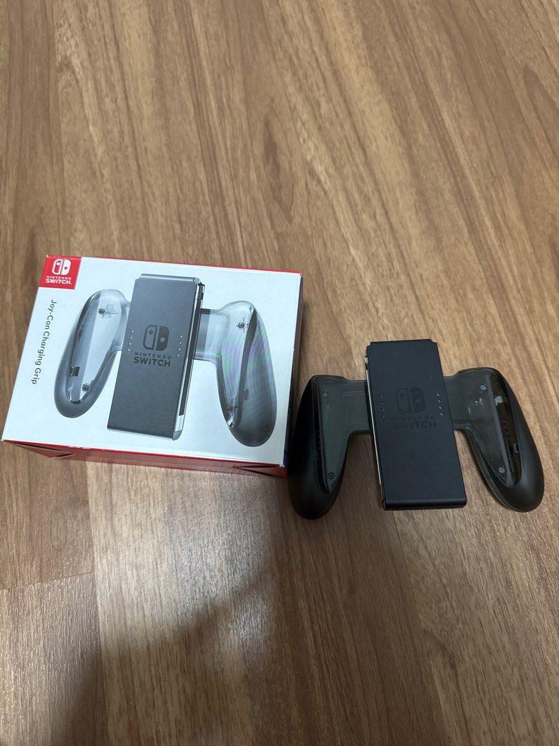 Nintendo Switch Joy-Con Charging Grip, Video Gaming, Video Game ...