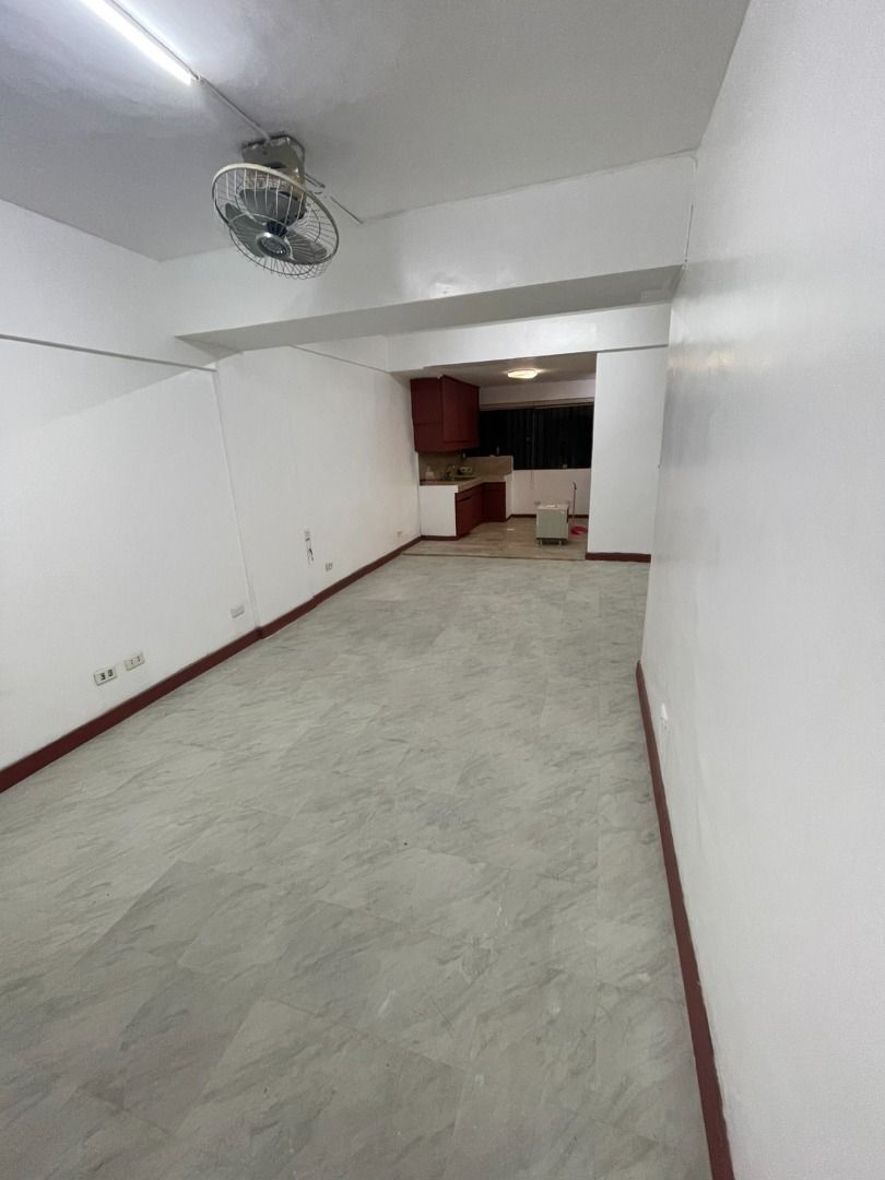 One Bedroom for rent in Yulo Plaza Townhomes Condominium Makati City ...