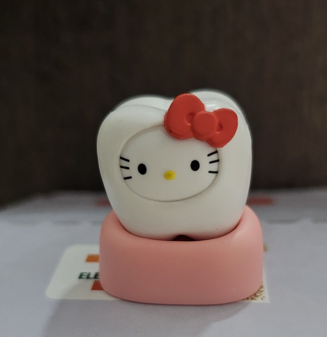 Original Hello Kitty Tooth Figure, Hobbies & Toys, Memorabilia ...