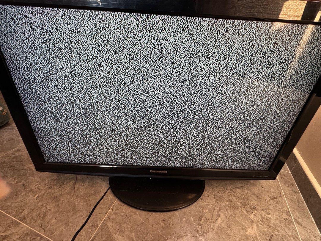 Panasonic TV - Model TH-L37U20H, 家庭電器, 電視 & 其他娛樂, 電視 - Carousell