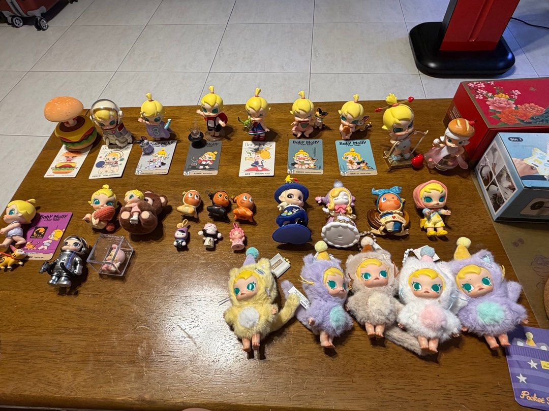 Popmart baby Molly and assorted figures, Hobbies & Toys, Memorabilia ...