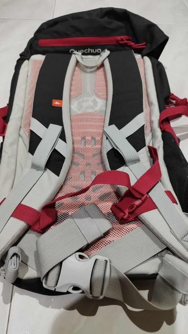 Quechua Forclaz 20 Air Backpack, Men's Fashion, Bags, Backpacks on ...