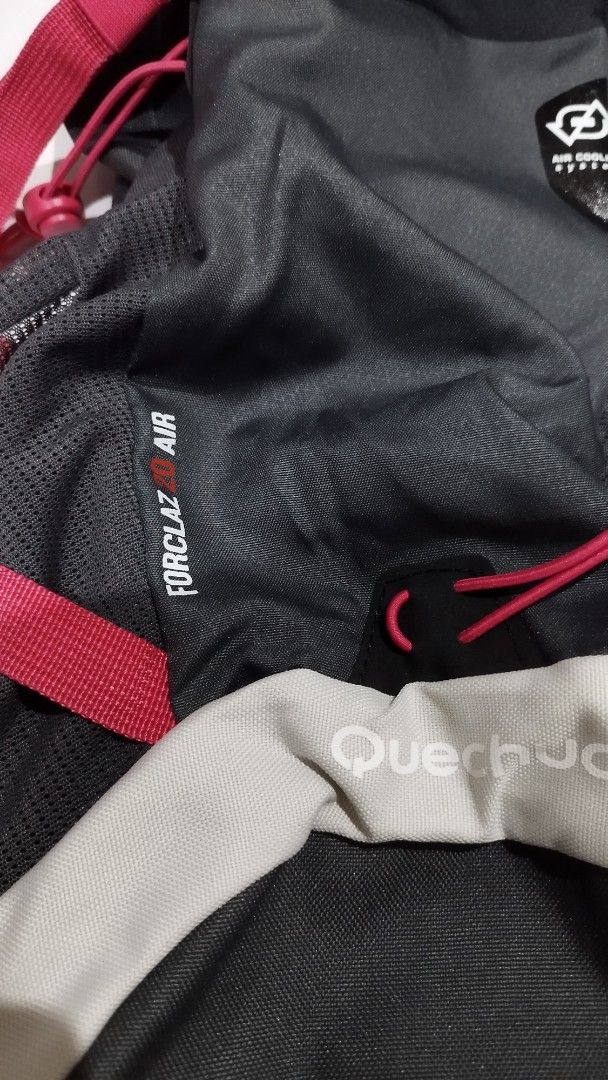 Quechua Forclaz 20 Air Backpack, Men's Fashion, Bags, Backpacks on ...